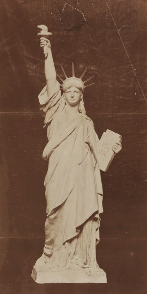 Why the Statue of Liberty Sculptor Placed A Chain at Its Feet Instead ...